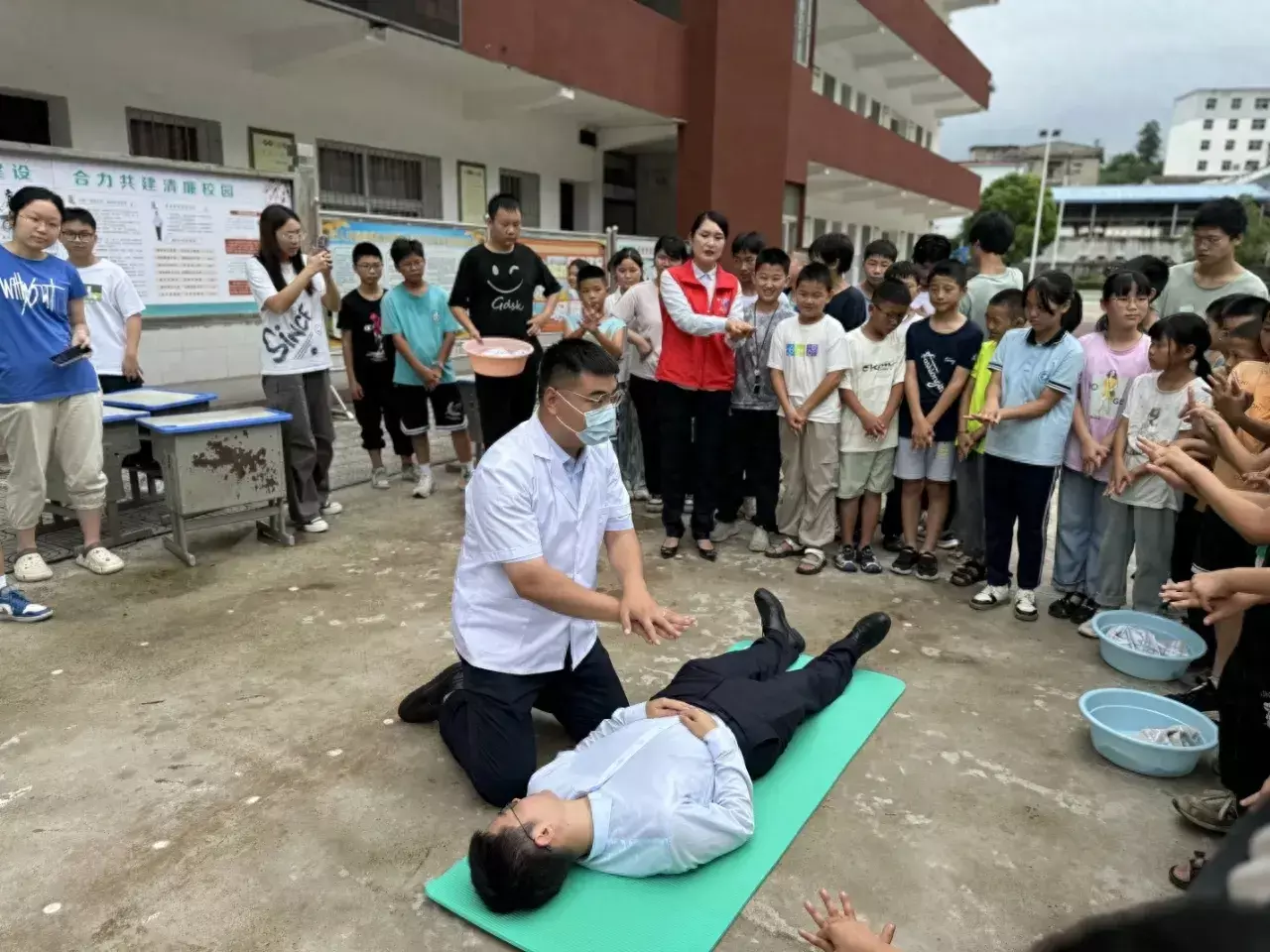 文章图片